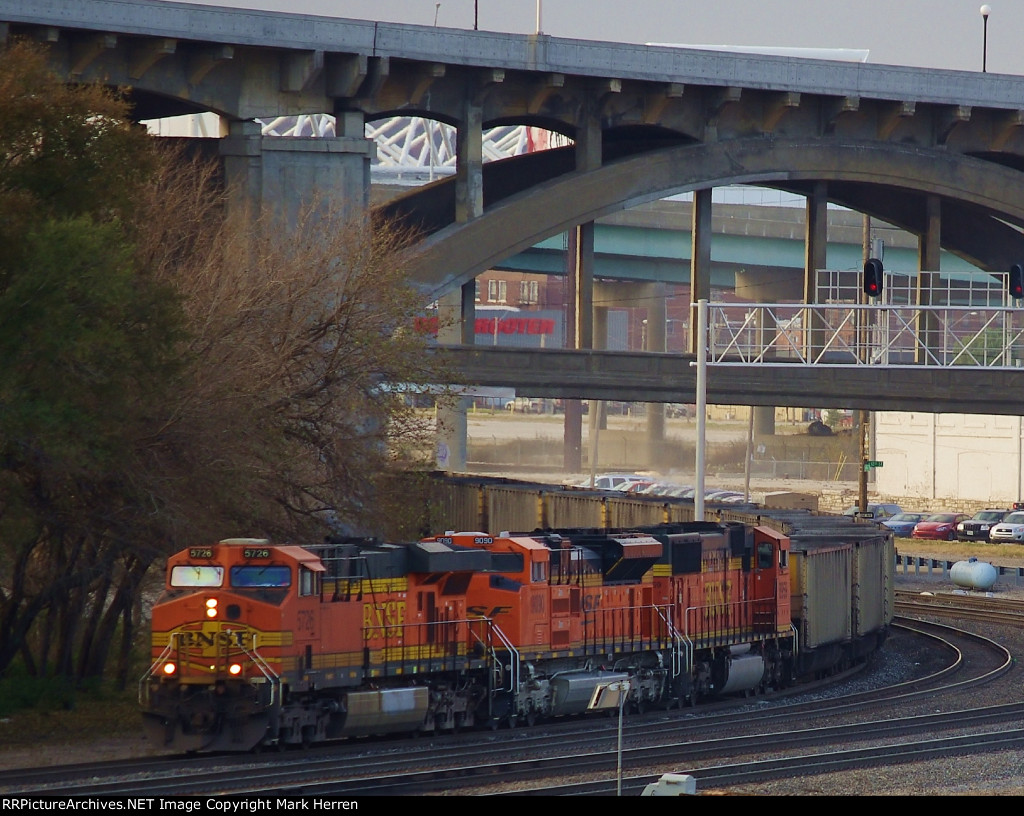 BNSF 5726 East